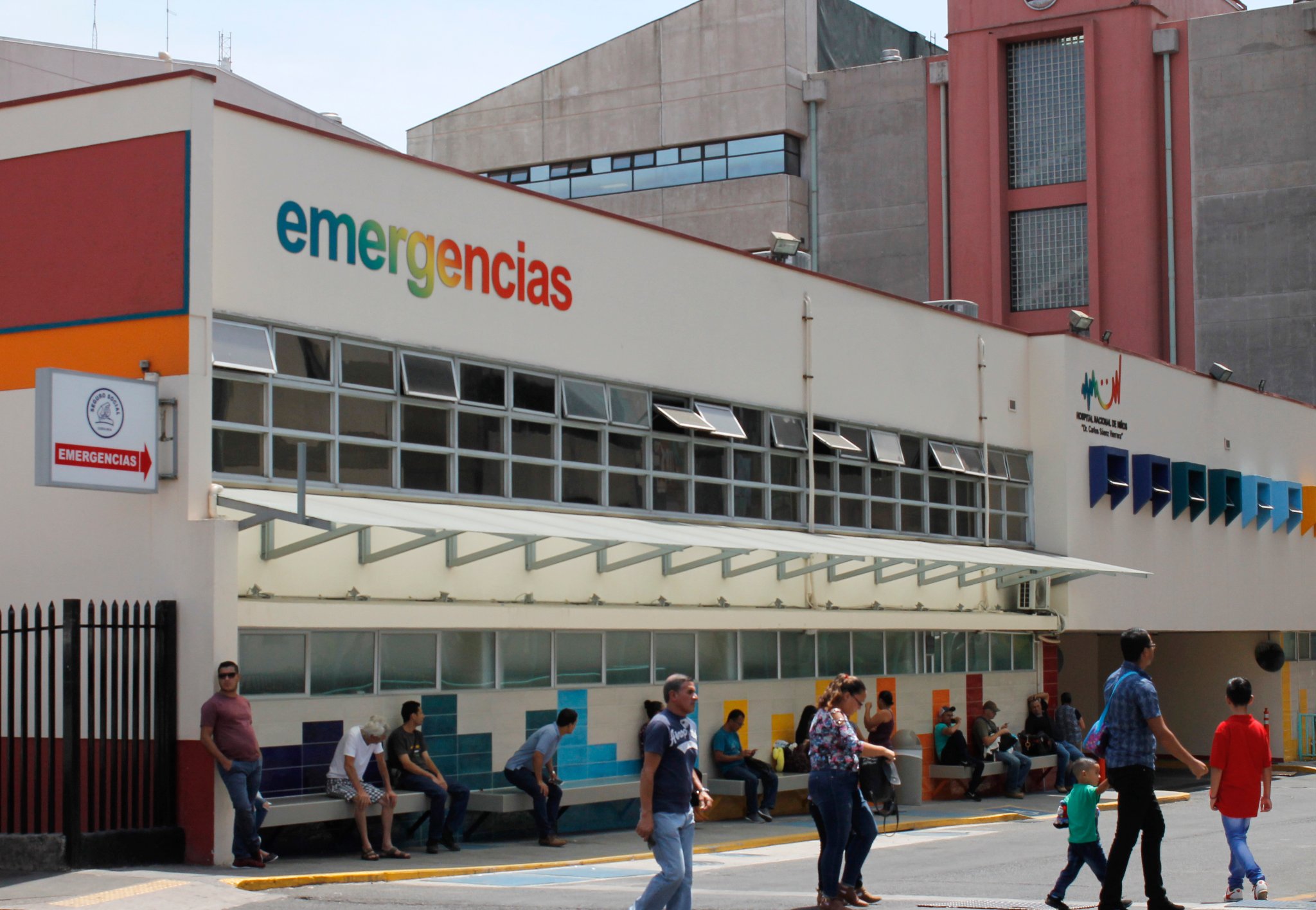 12 niños menores de 2 años conectados a ventilación mecánica en ...